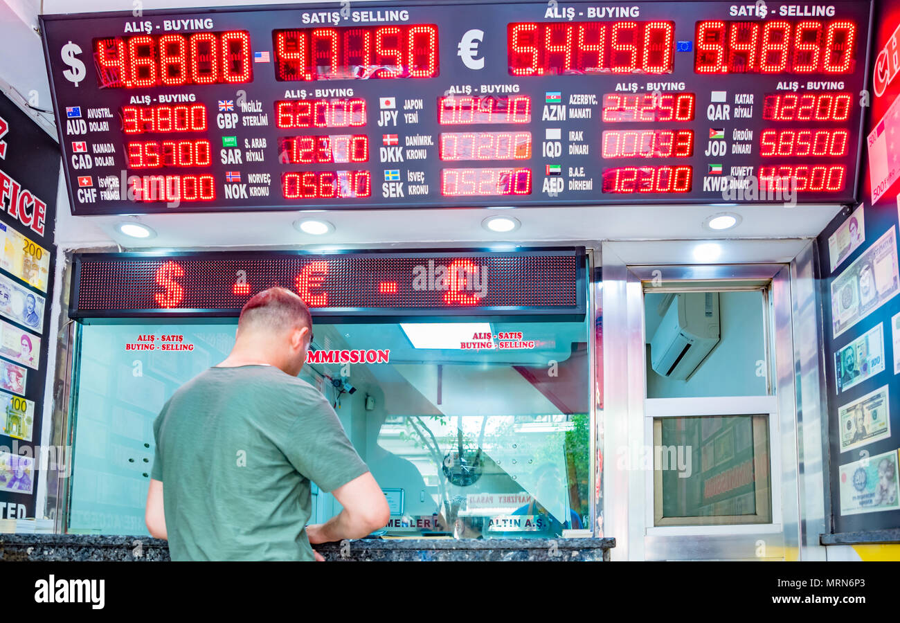 Currency exchange board istanbul hi-res stock photography and images ...