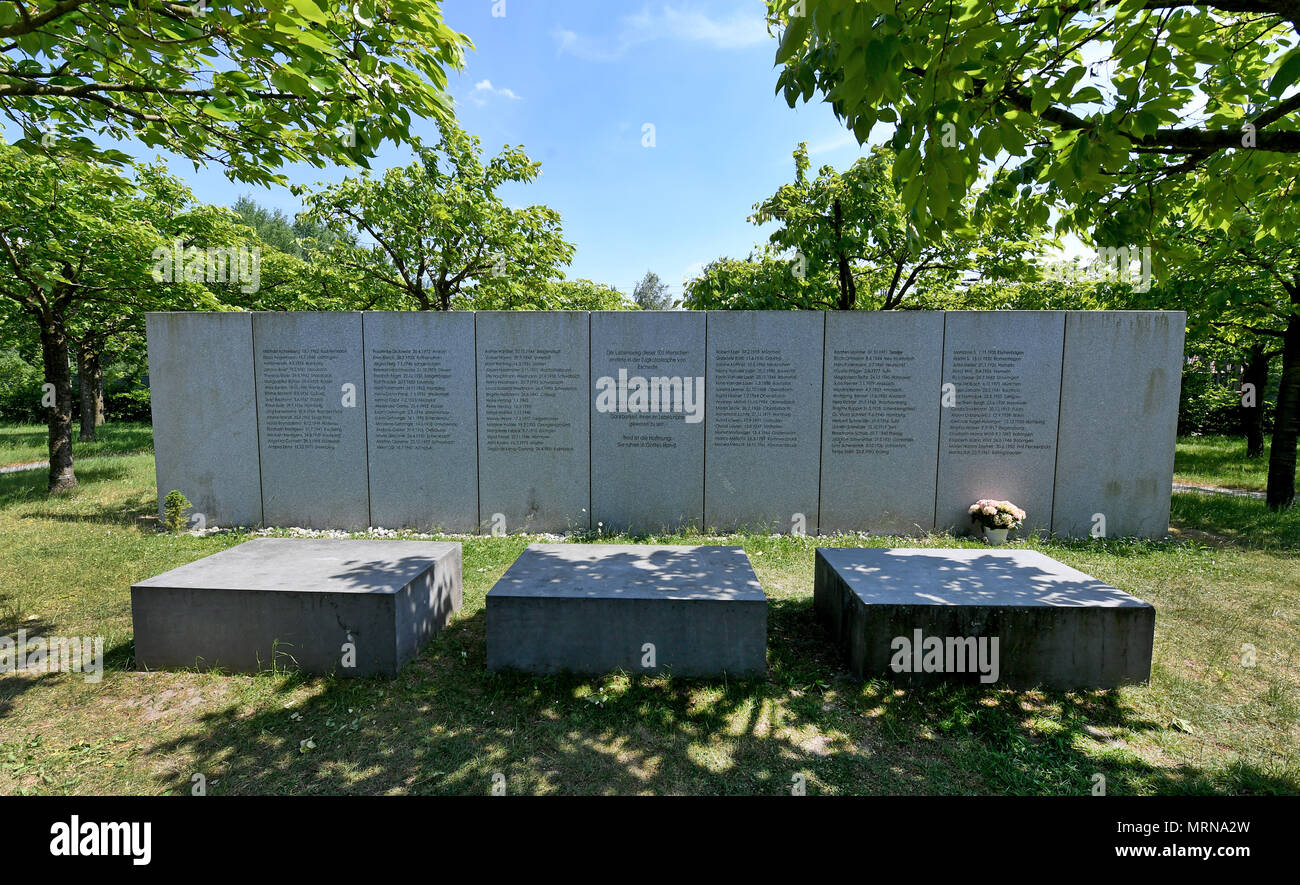 24 May 2018, Germany, Eschede: The names of those who died are ...