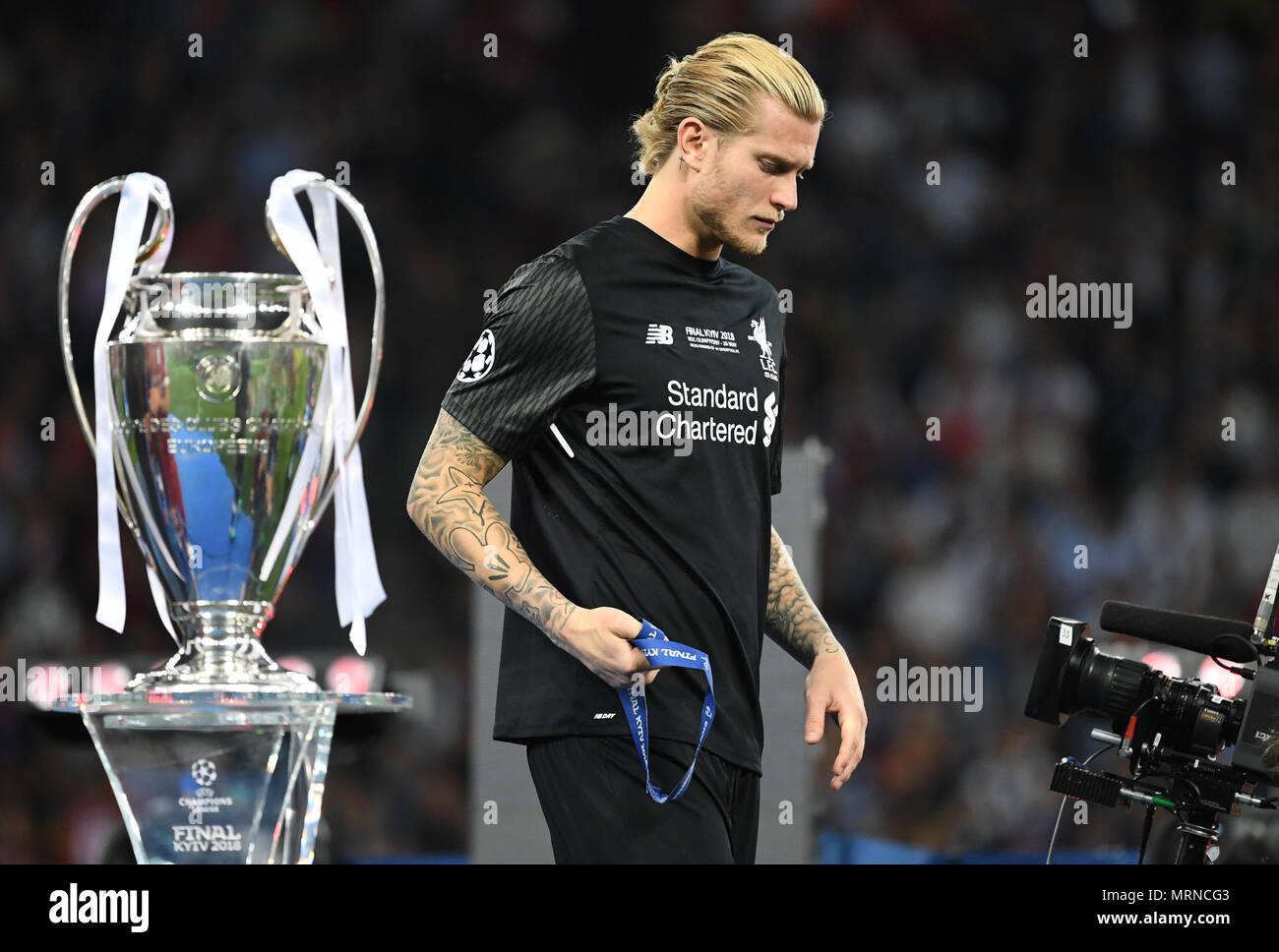 Loris karius champions league final hi-res stock photography and images ...