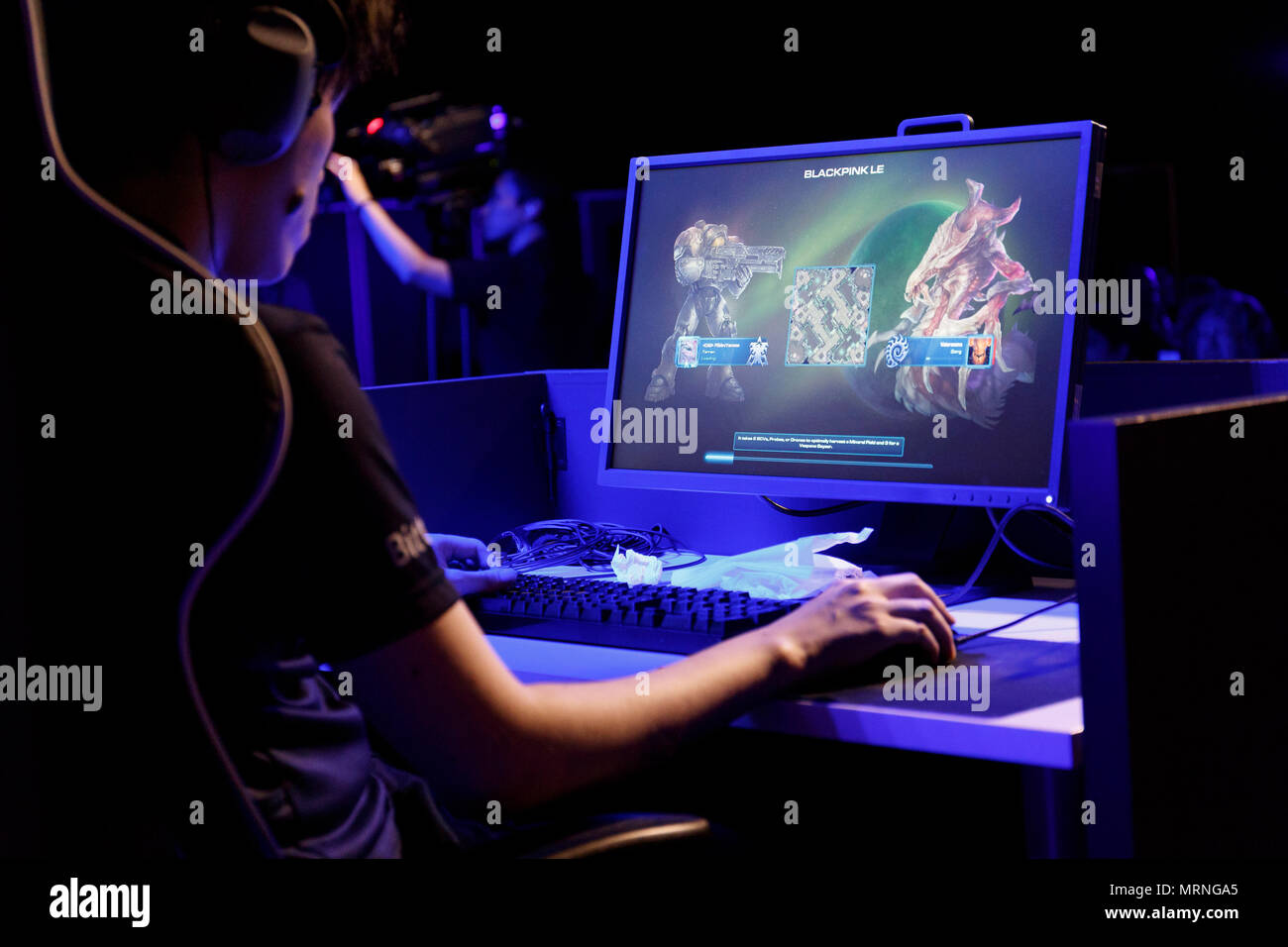 Tokyo, Japan. 27th May, 2018. eSports player PSiArc competes against ...