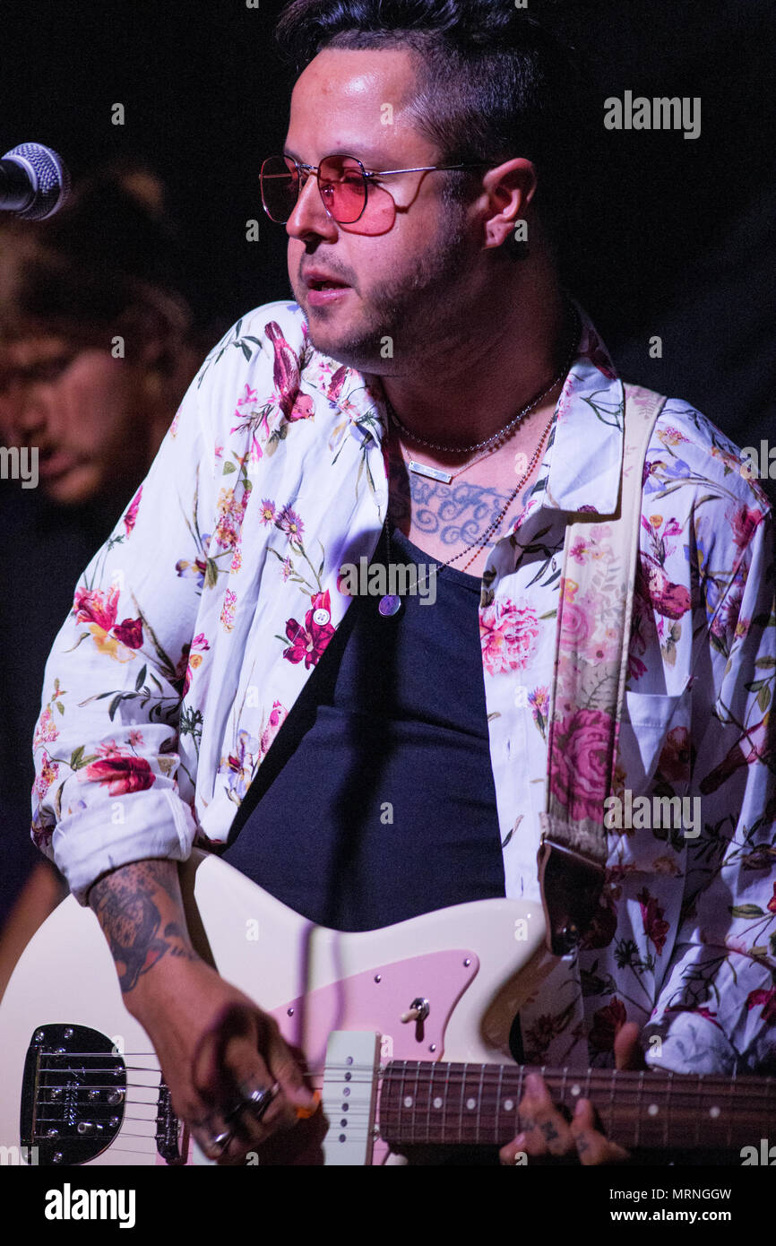 Runts hi-res stock photography and images - Alamy