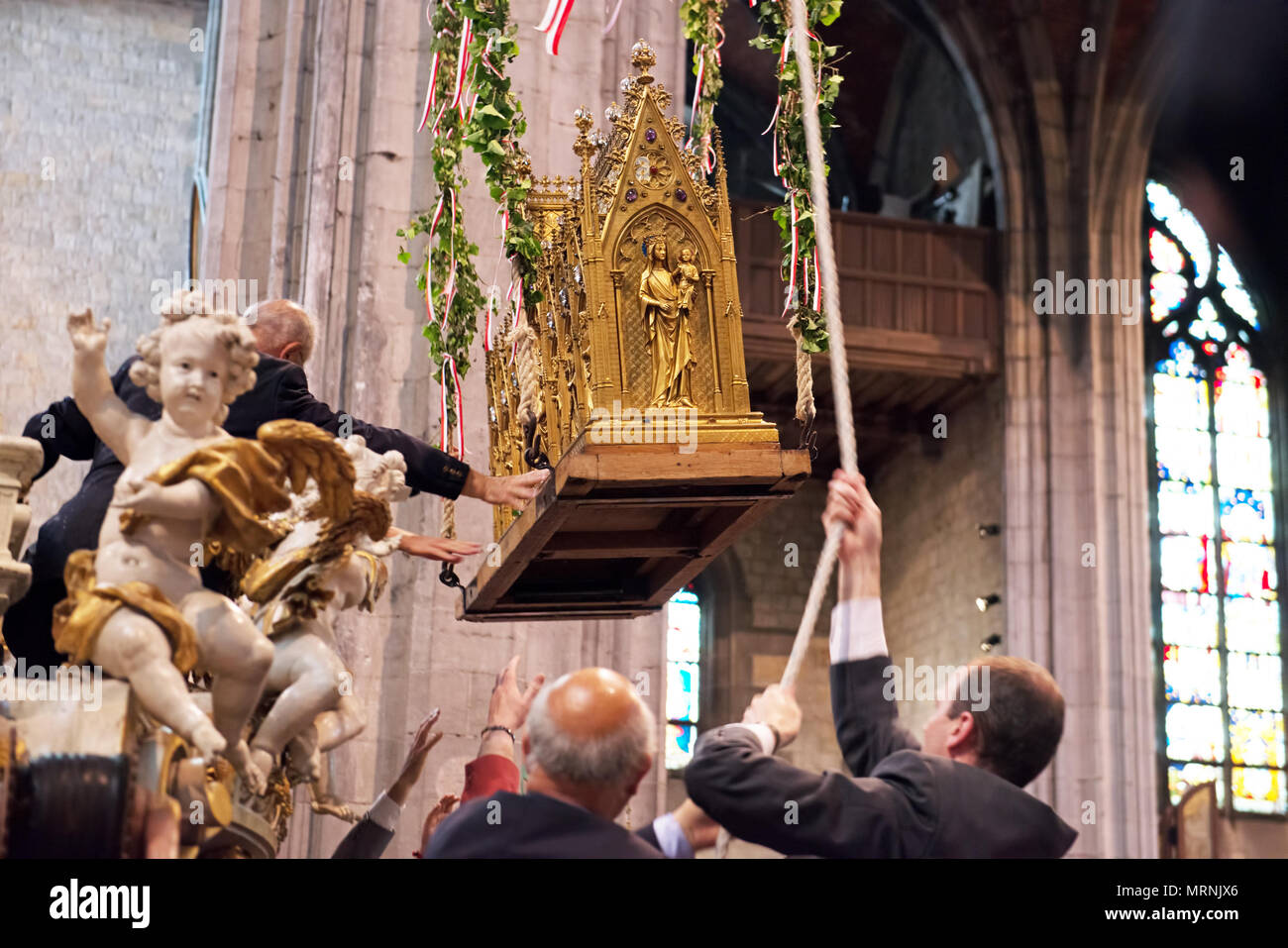 Medieval shrine relics hi-res stock photography and images - Alamy