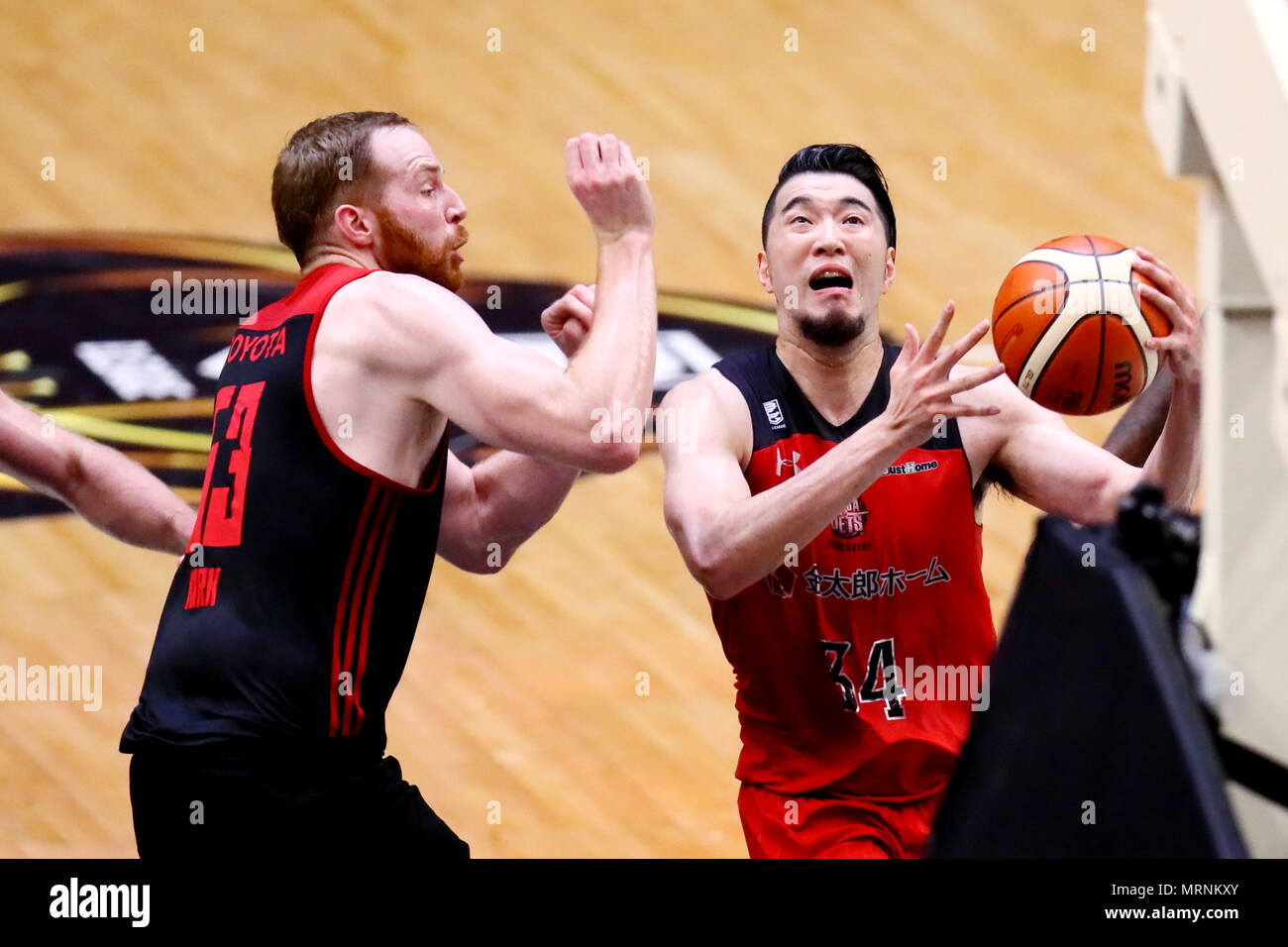 Kanagawa, Japan. 26th May, 2018. (L-R) Alex Kirk (Alvark), Ryumo Ono ...