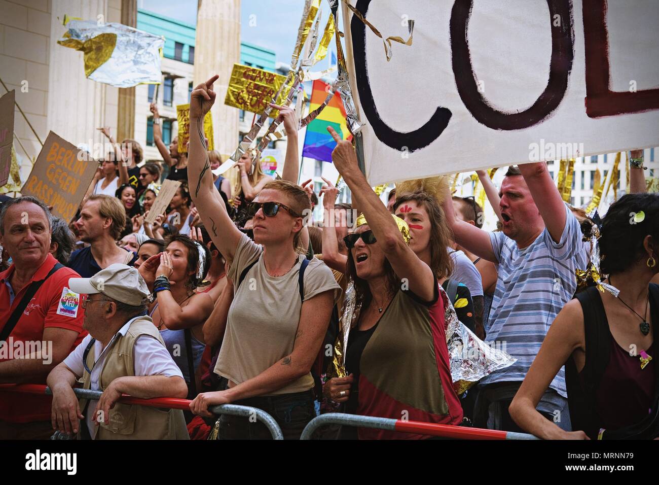 Berlin, Germany. 27th May, 2018. Demonstrators seen shouting slogans ...