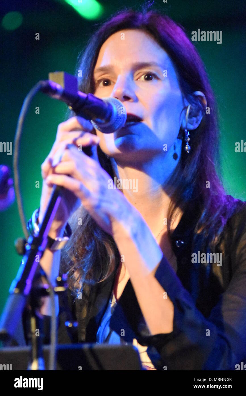 New York, New York, USA. 23rd May, 2018. MARY RAMSEY and 10,000 Maniacs ...