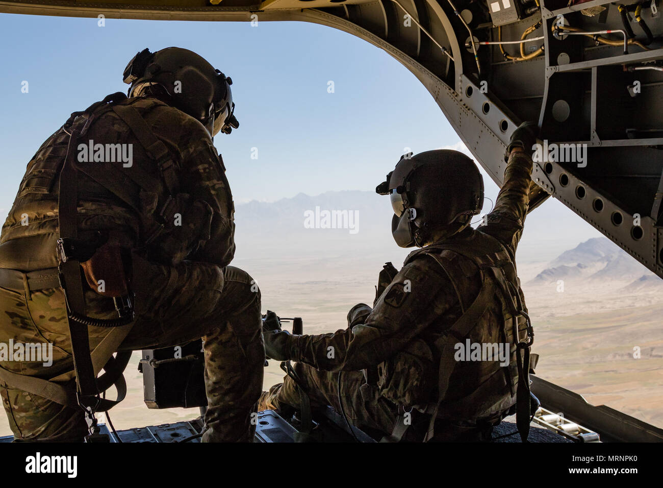A U.S. Army CH-47 Chinook helicopter crew chief assigned to Task Force ...