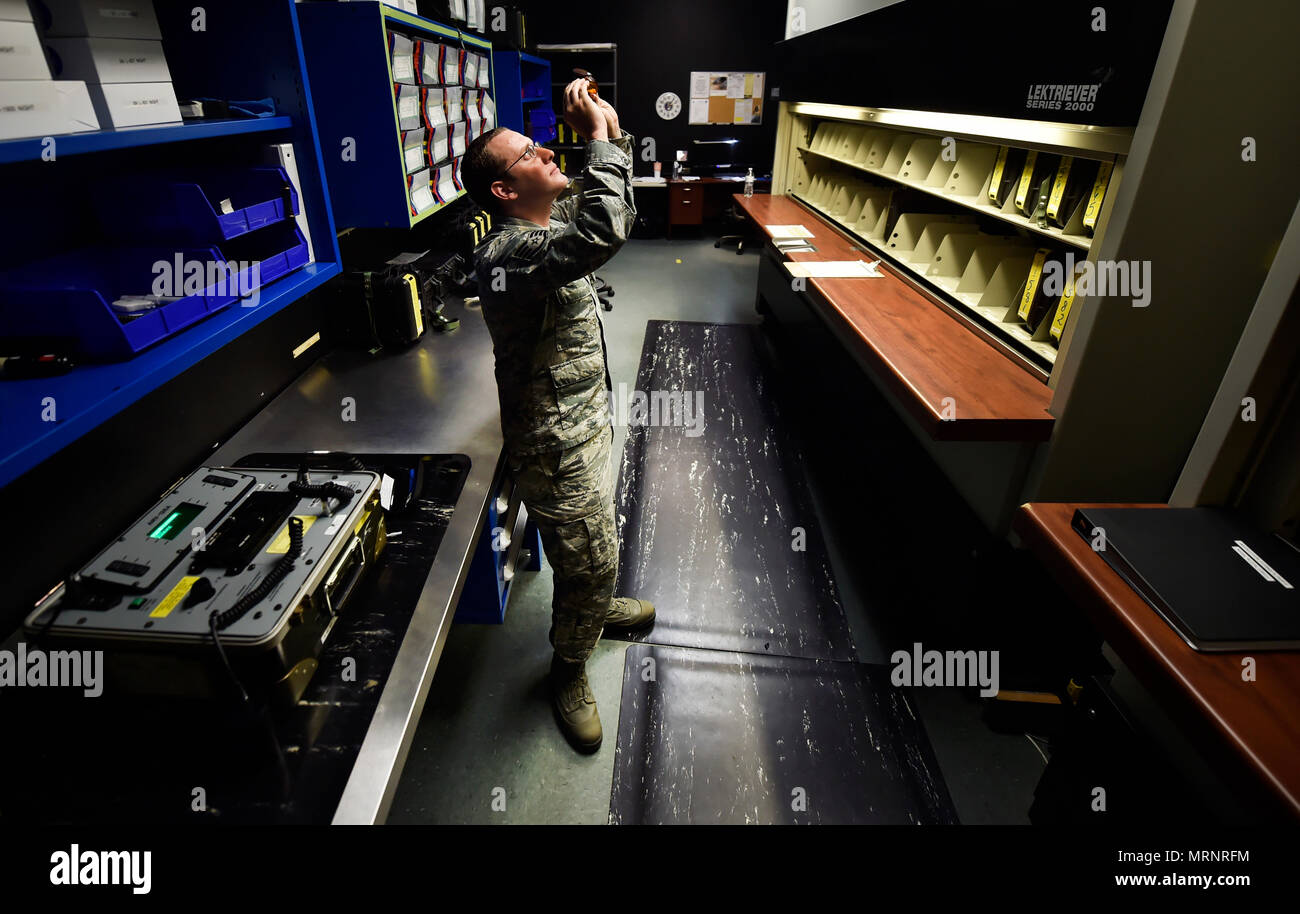 Staff Sgt. Brian Spears, 437th Operation Support Squadron aircrew ...