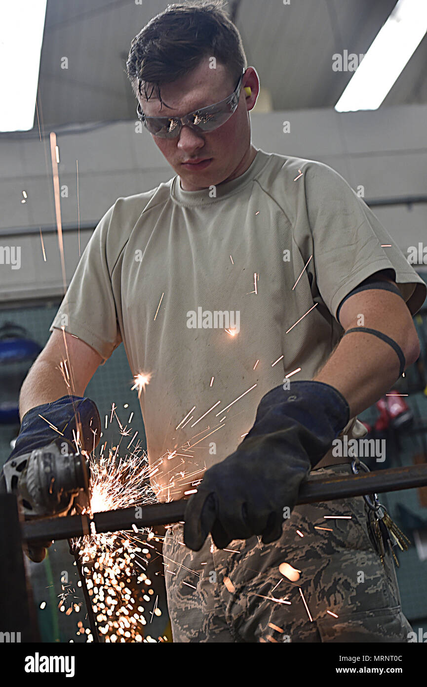 Airman 1st Class Wayne Lee, 628th Civil Engineer Squadron structural ...