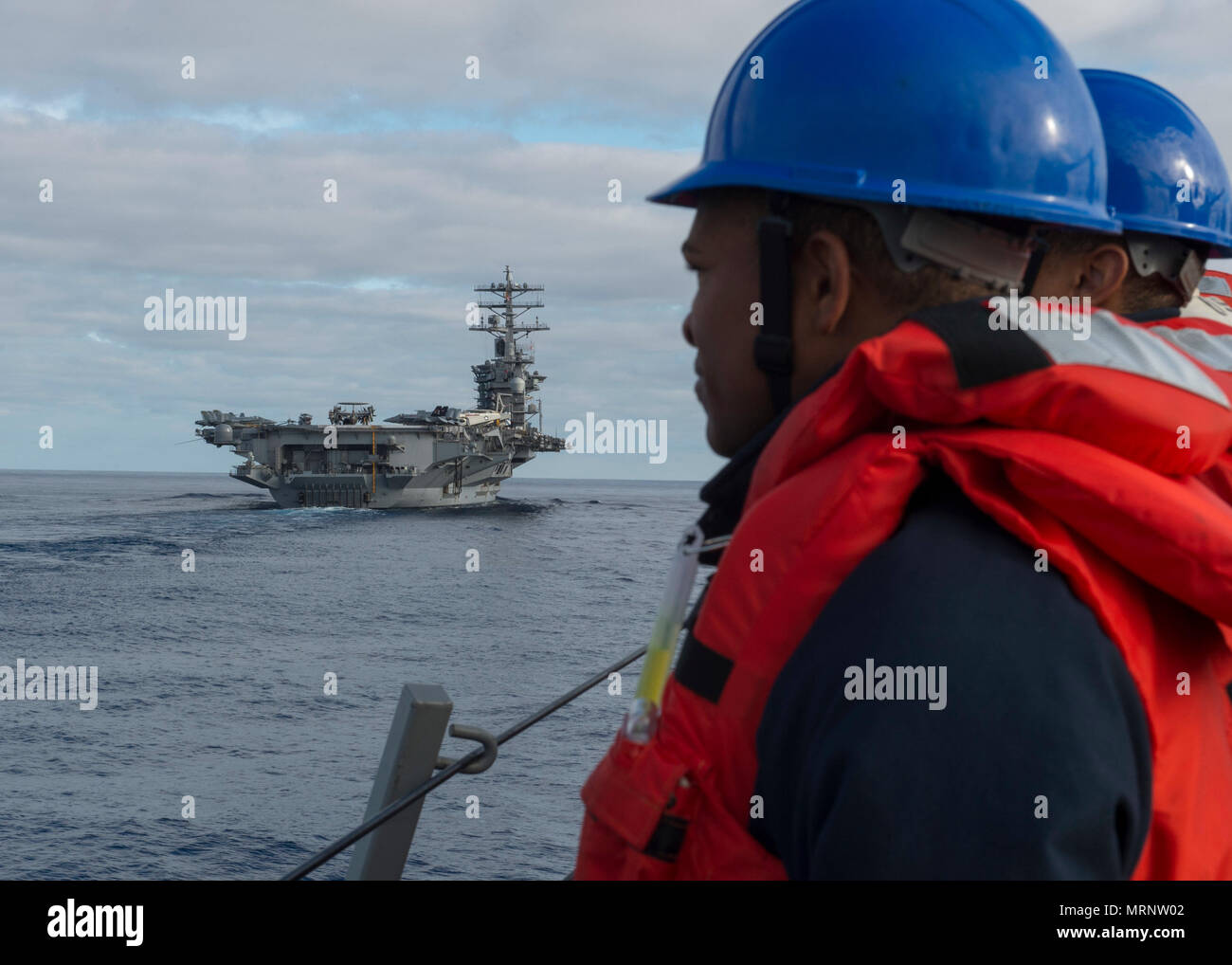 170611-N-YR245-004 PACIFIC OCEAN (June 11, 2017) The Arleigh Burke ...