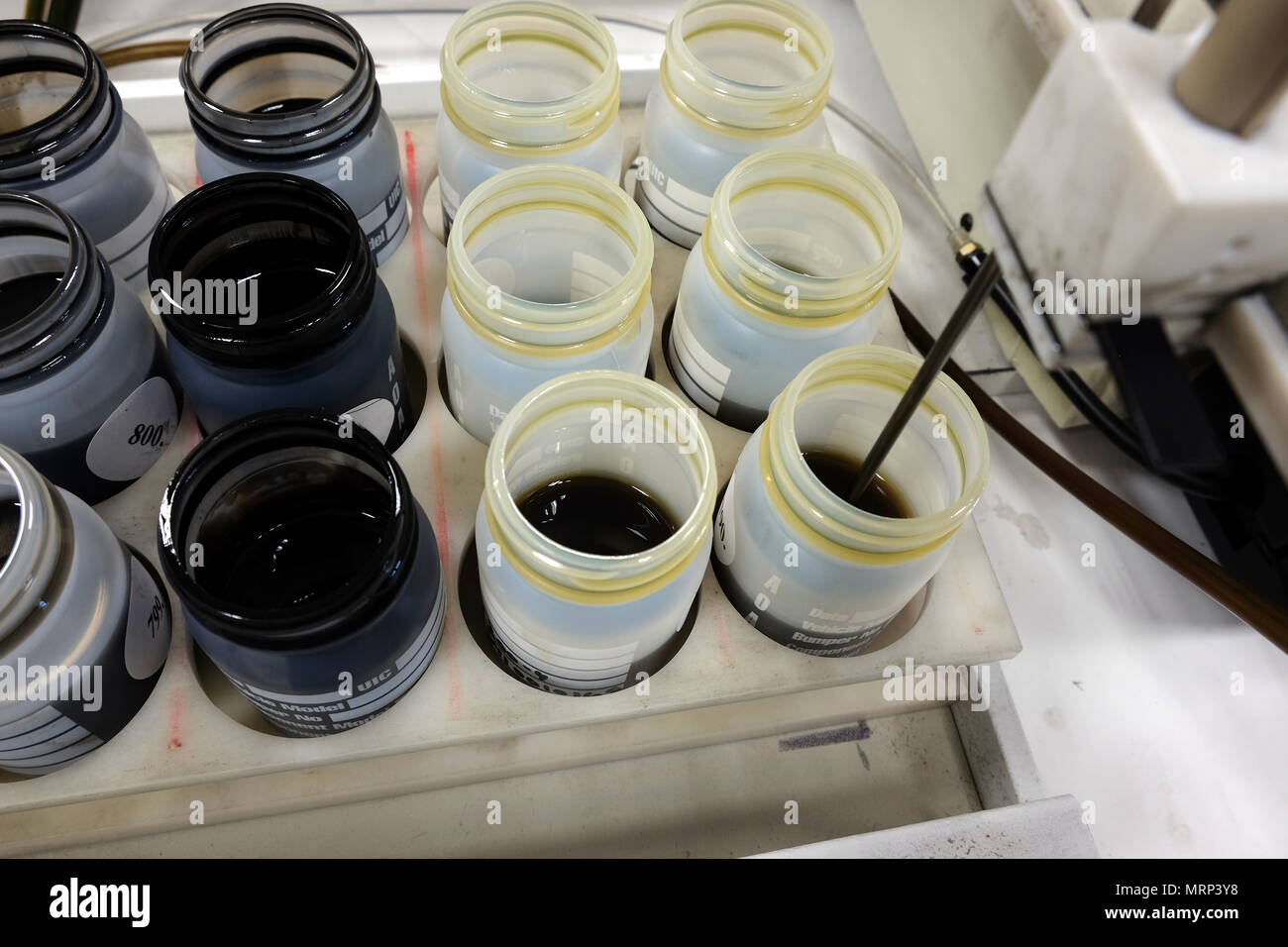 Army Oil Analysis Program High Resolution Stock Photography and Images ...