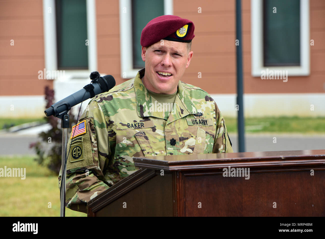 U. S. Army Paratrooper Lt. Col. Christopher W. Baker, incoming ...
