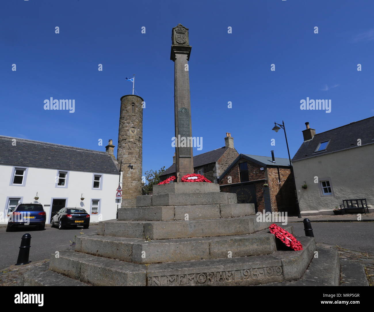 Abernethy round tower hi-res stock photography and images - Alamy