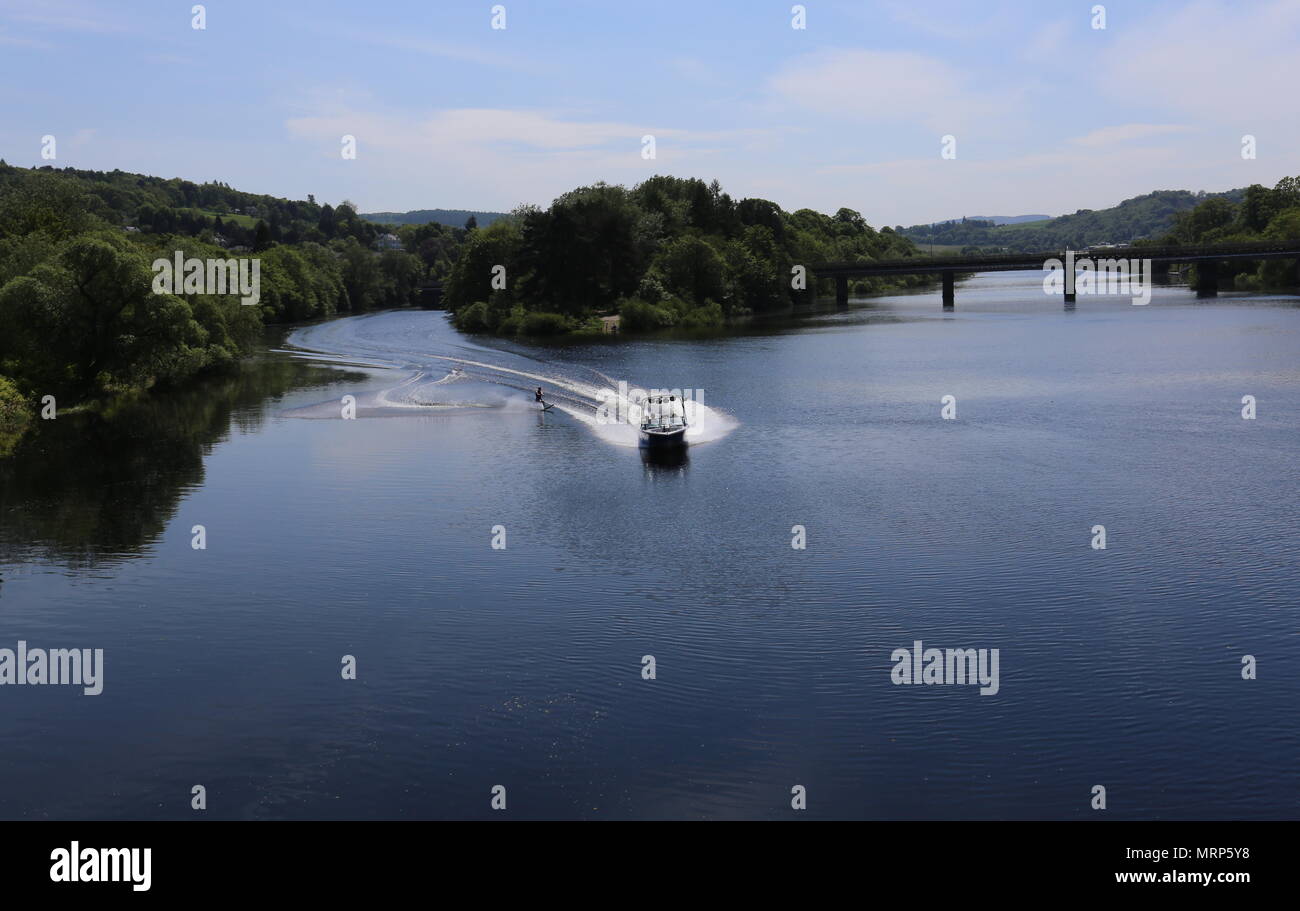 Perth river tay boat hi-res stock photography and images - Alamy