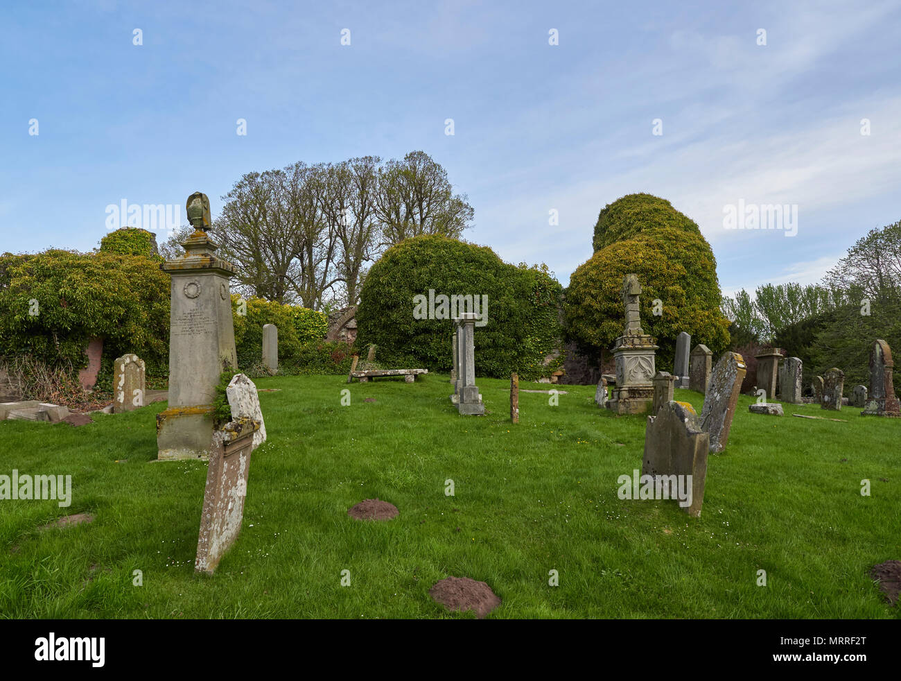 Old parish church of forgan hi-res stock photography and images - Alamy