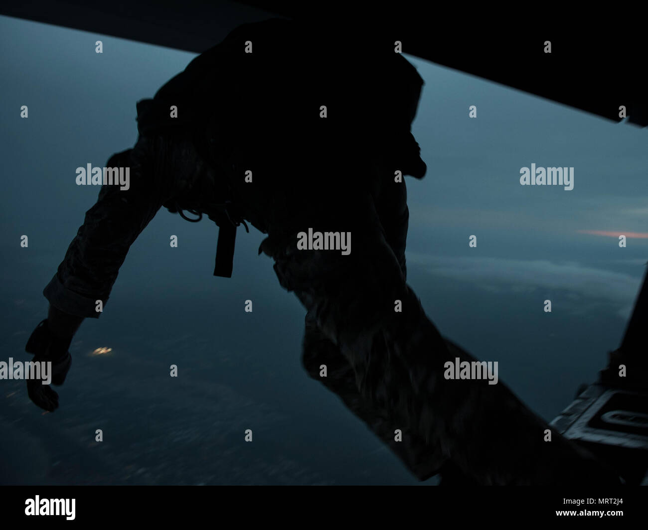 Instructors with the 1st Special Operations Support Squadron ...