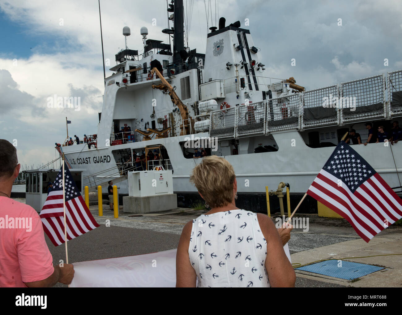 Coast guard cutter reliance hi-res stock photography and images - Alamy