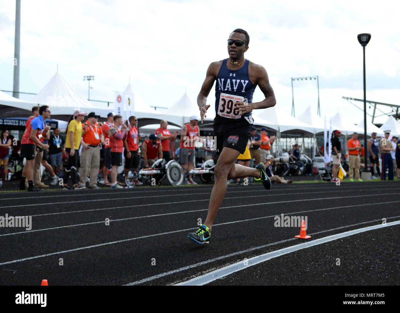 CHICAGO (July 2, 2017) Petty Officer 2nd Class Angelo Anderson, of Team ...