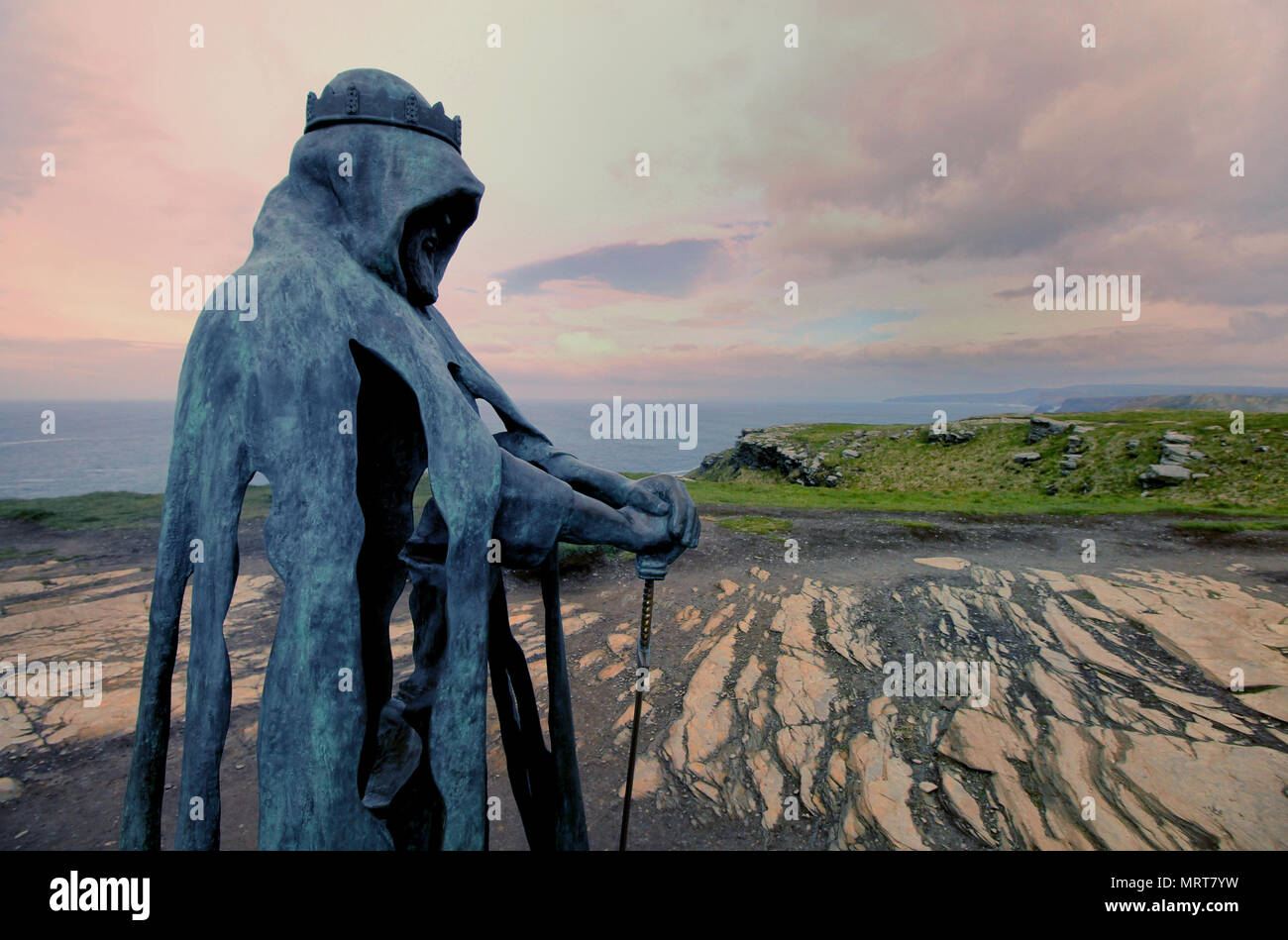 King arthur statue hi-res stock photography and images - Alamy