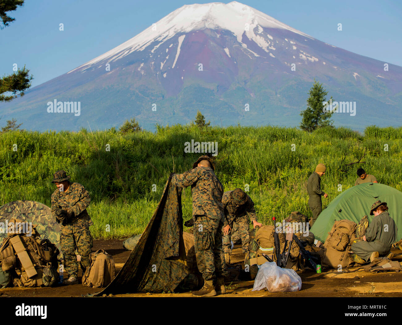 Camp fuji hi-res stock photography and images - Alamy