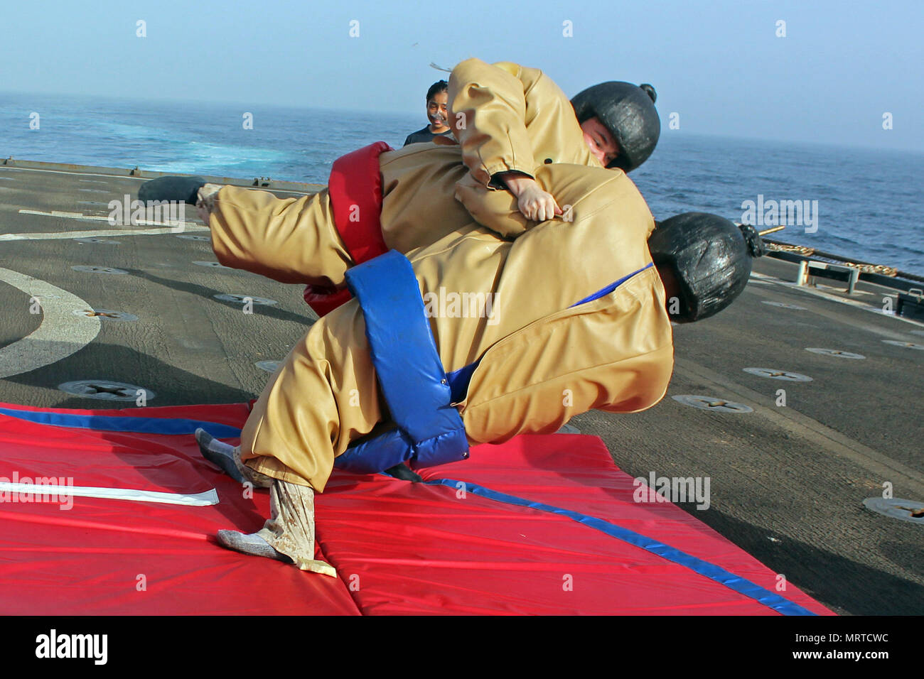 Uss sumo 50 hi-res stock photography and images - Alamy