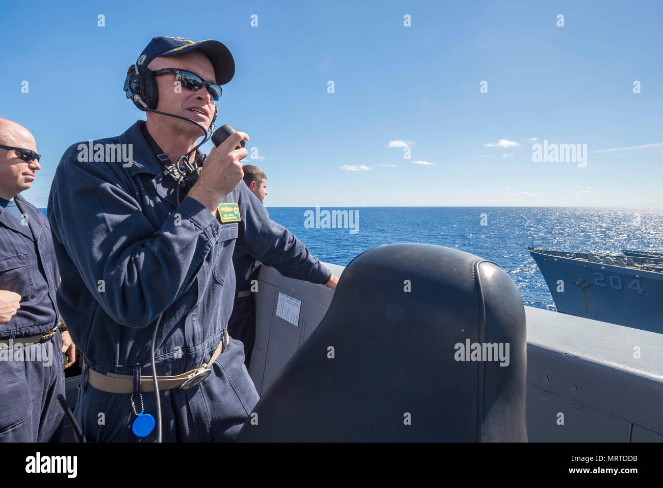 Naval officer saber hi-res stock photography and images - Alamy