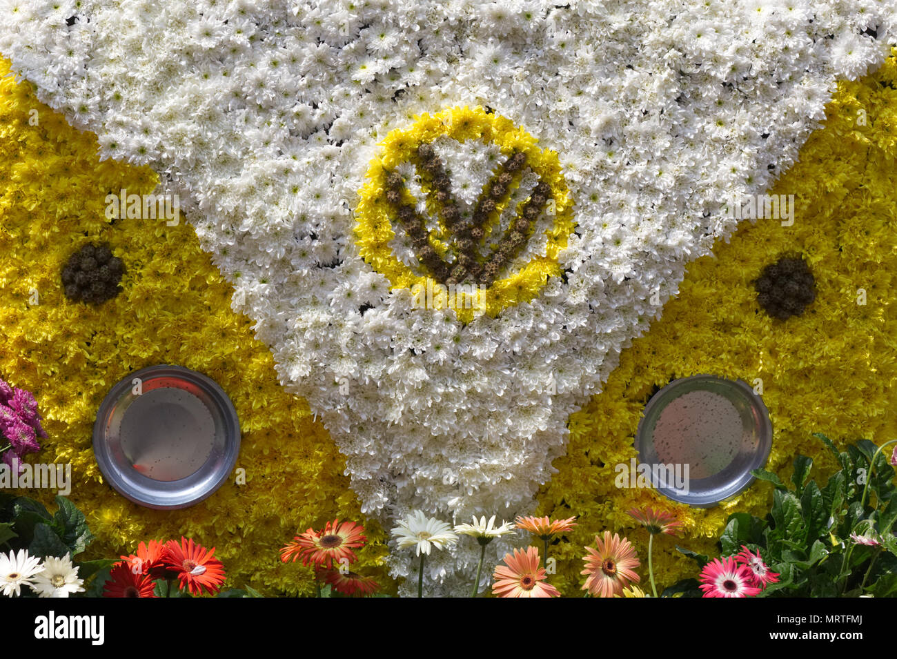 Summer of Love Flower display in Chelsea Stock Photo - Alamy