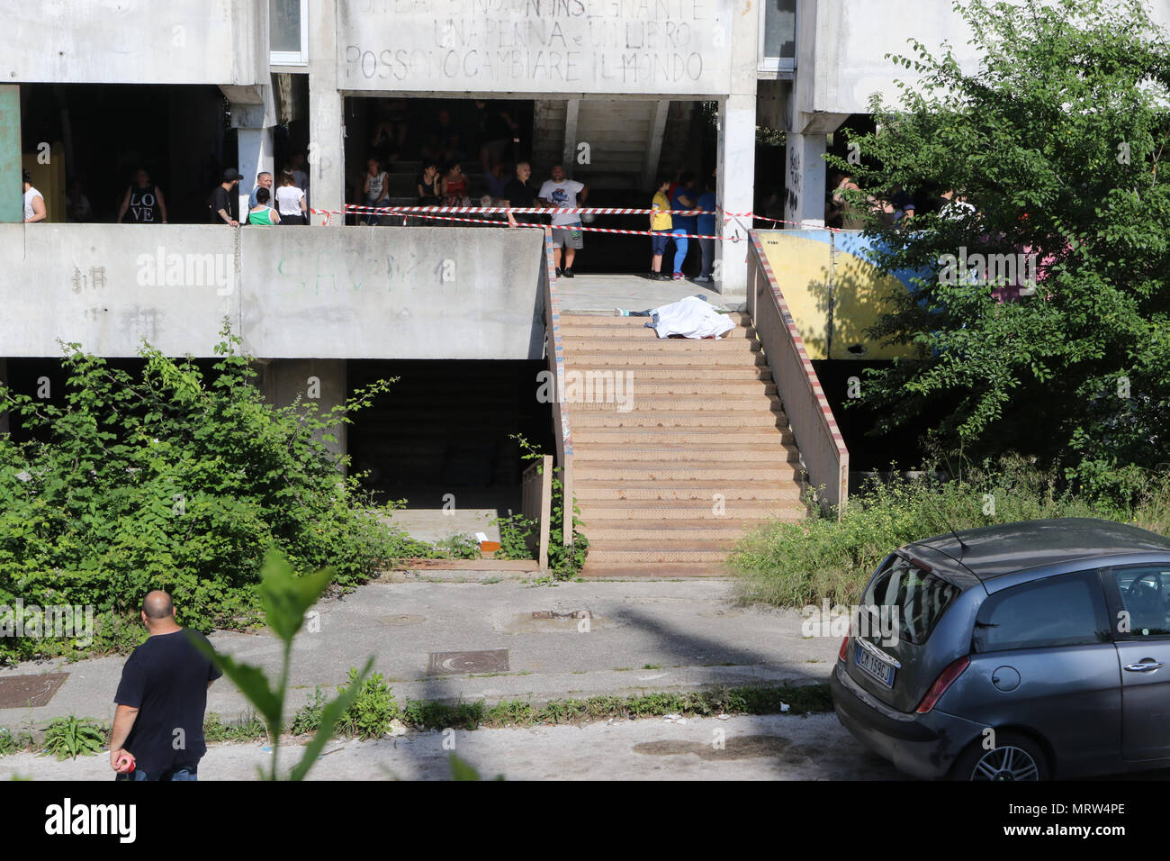 Naples, Italy. 26th May, 2018. In Scampia district of Naples, famous ...