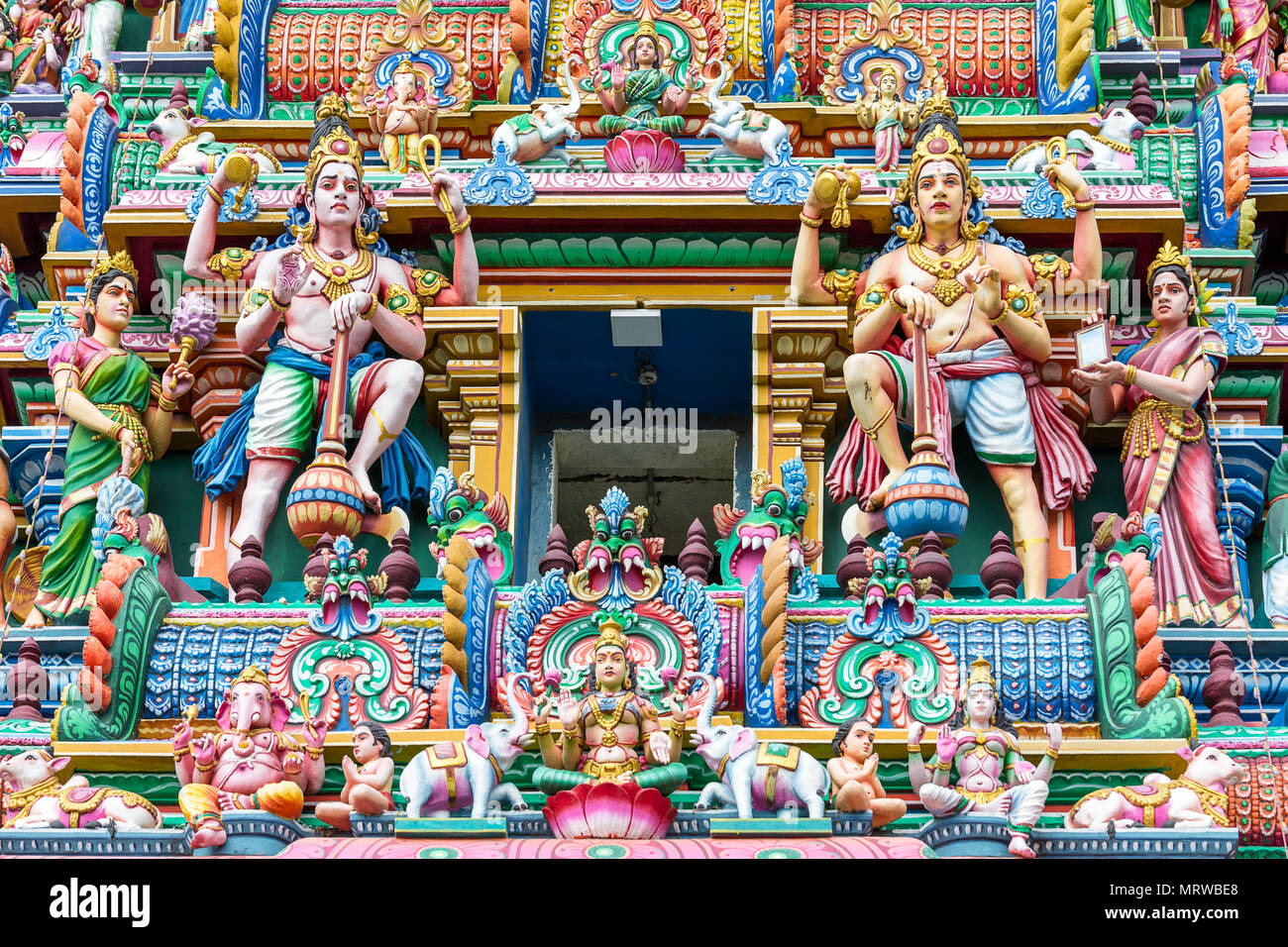 Detail, hindu figures on Arulmigu Kapaleeswarar Temple, Chennai, Tamil ...