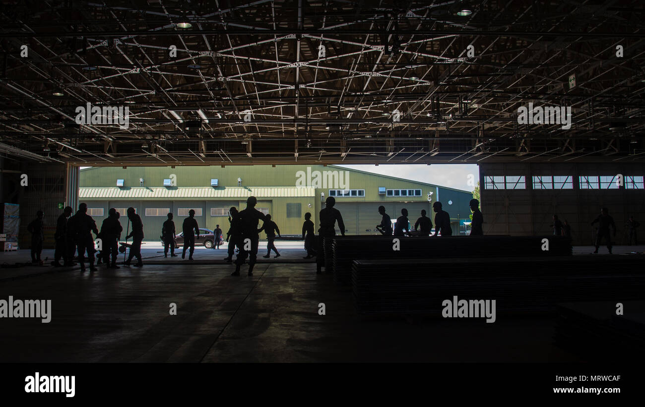 Am 2 matting hi-res stock photography and images - Alamy