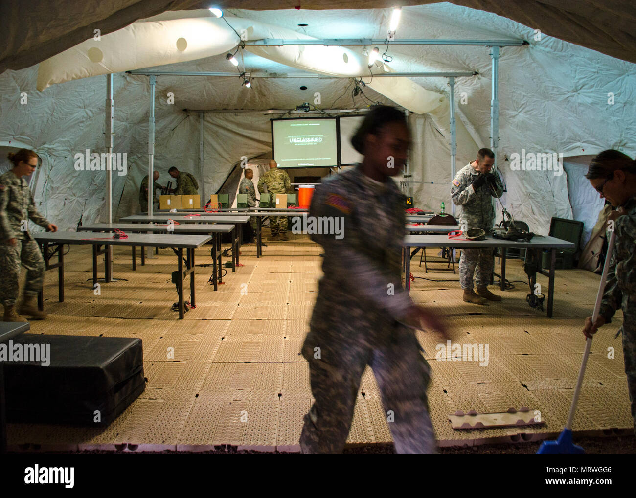 Navajo drum hi-res stock photography and images - Alamy