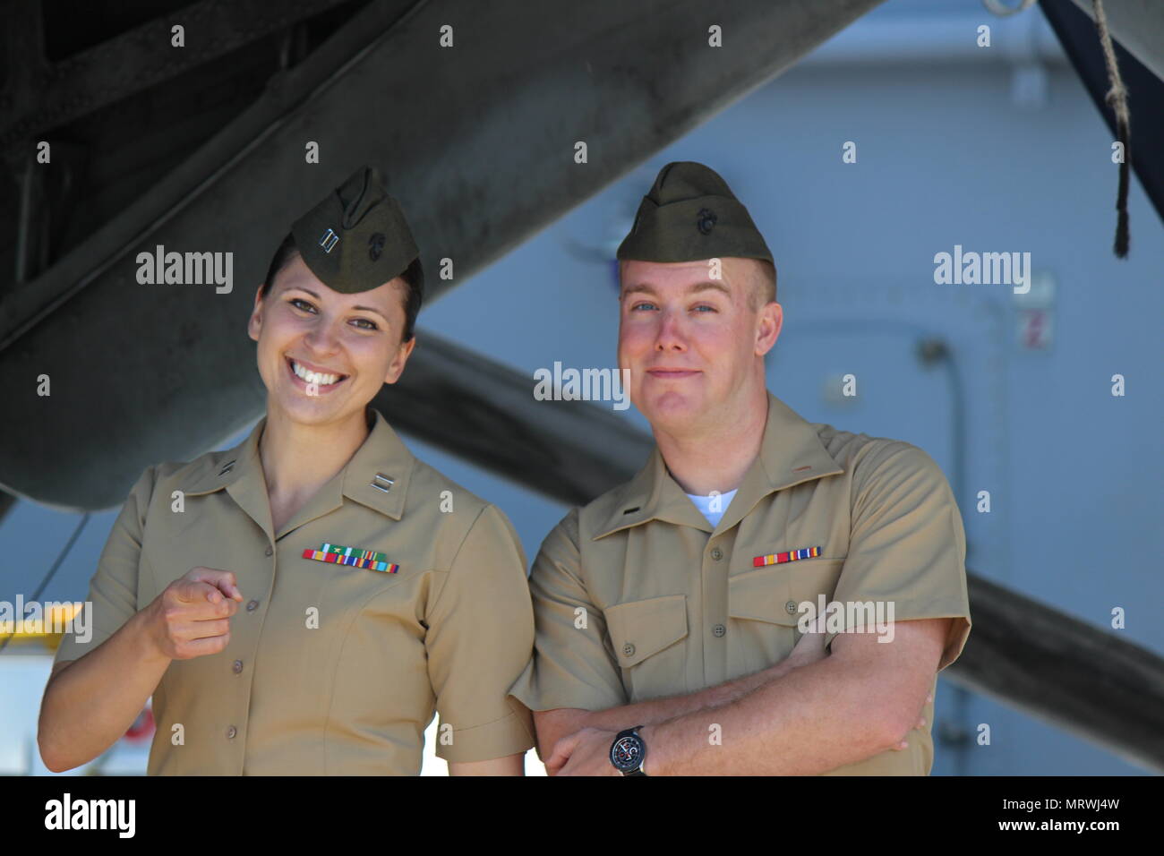 PACIFIC OCEAN – Marines and Sailors of the 15th Marine Expeditionary ...