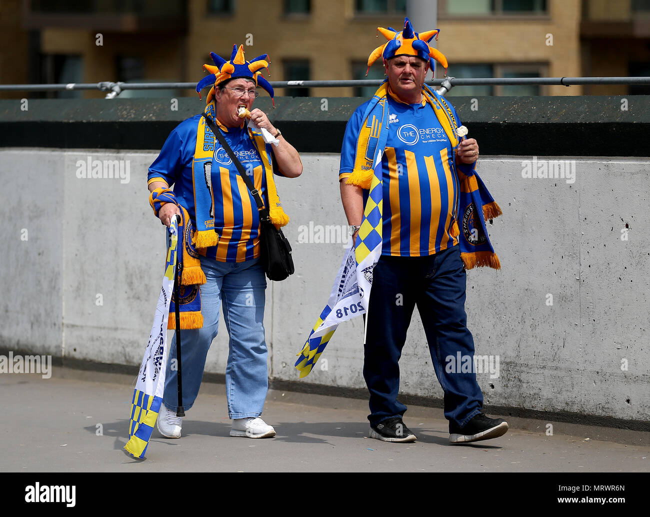 Football fans ice cream hi-res stock photography and images - Alamy