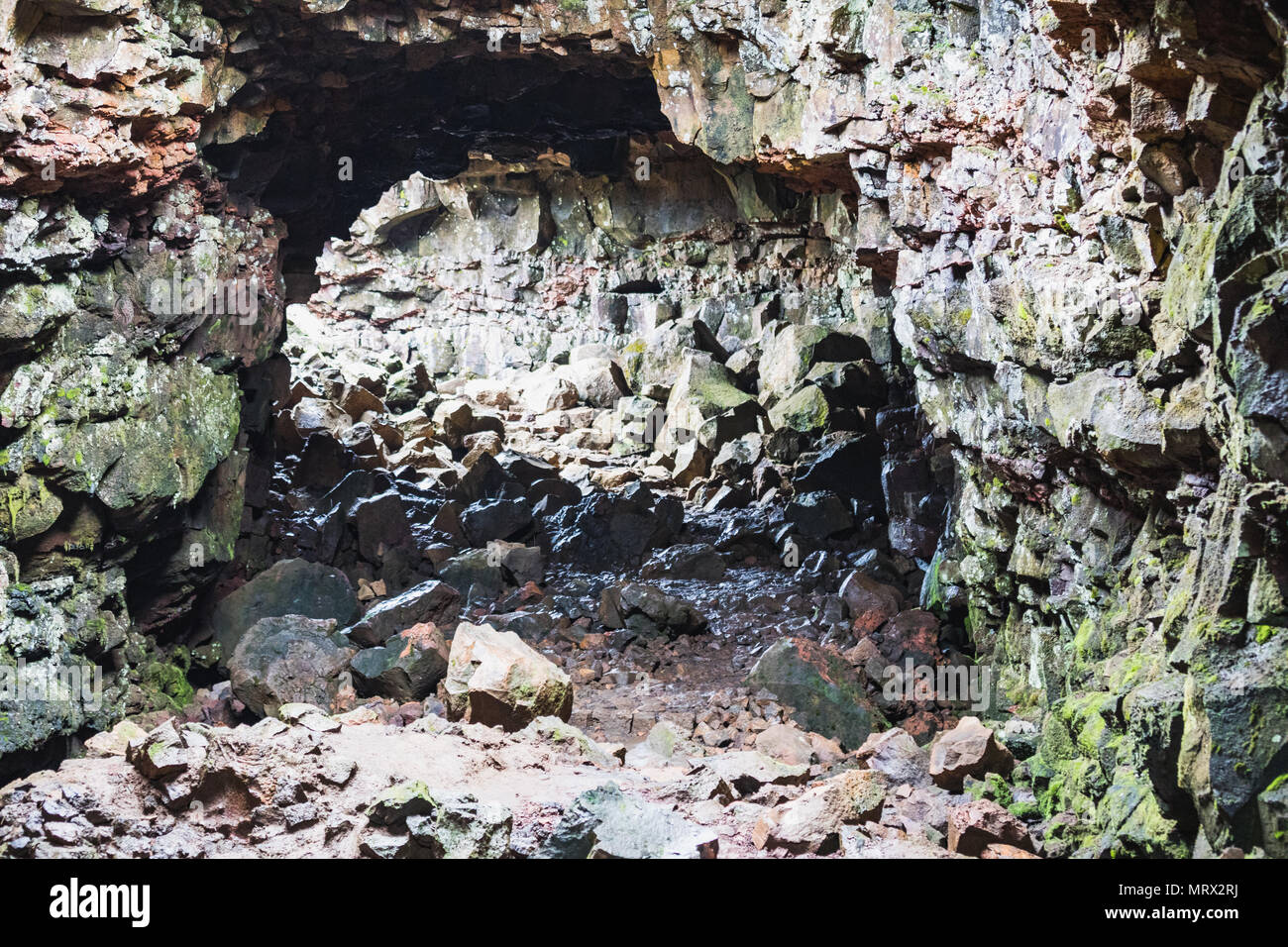 Cave entrance blocked hi-res stock photography and images - Alamy
