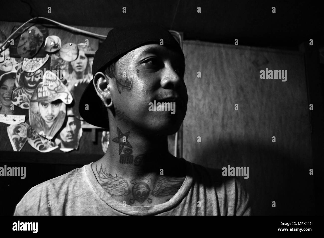 Bud`s Tattoo Studio, Sabang Beach, Black Moon Bar, Baler, Philippines ...