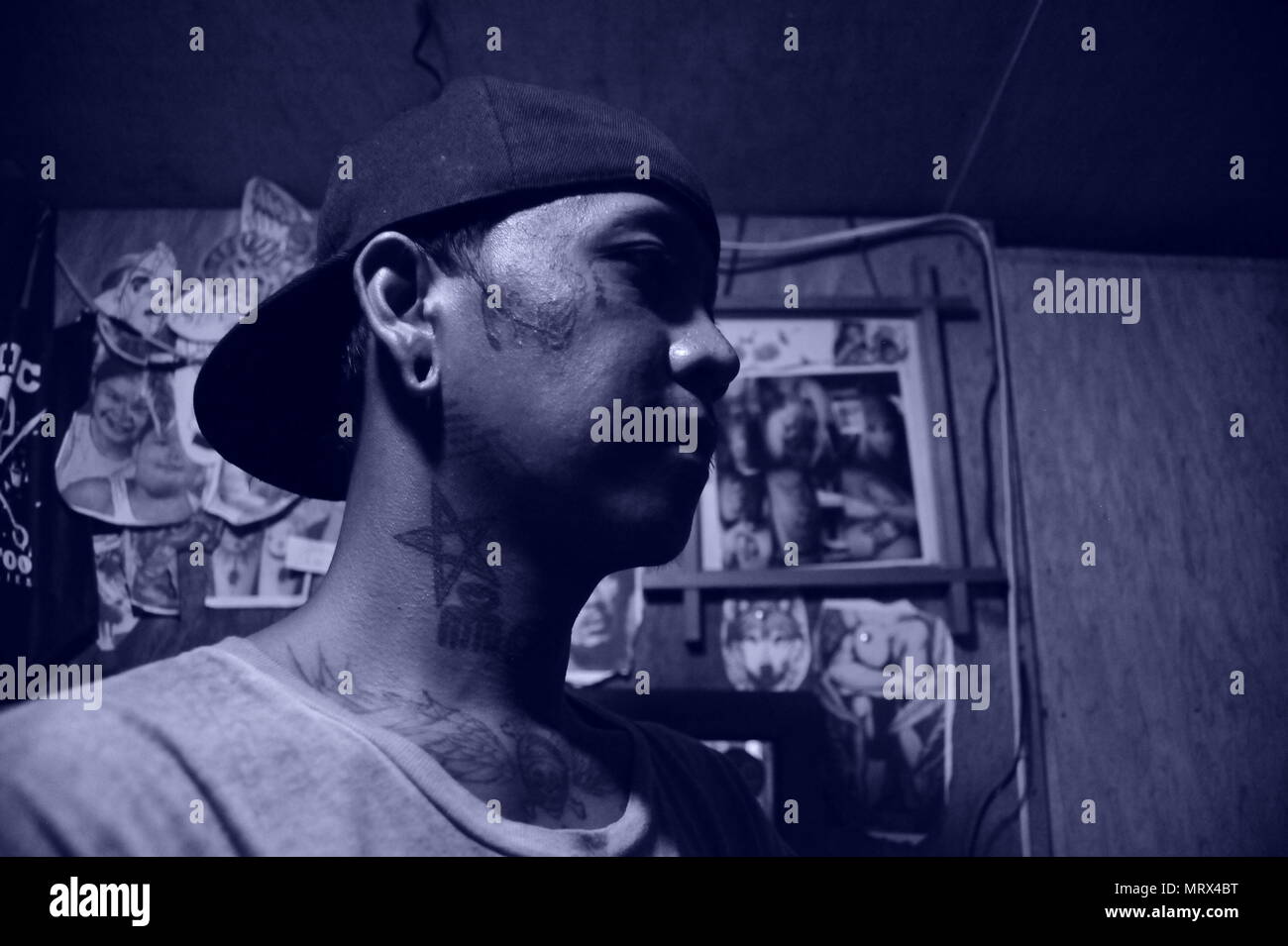 Bud`s Tattoo Studio, Sabang Beach, Black Moon Bar, Baler, Philippines ...