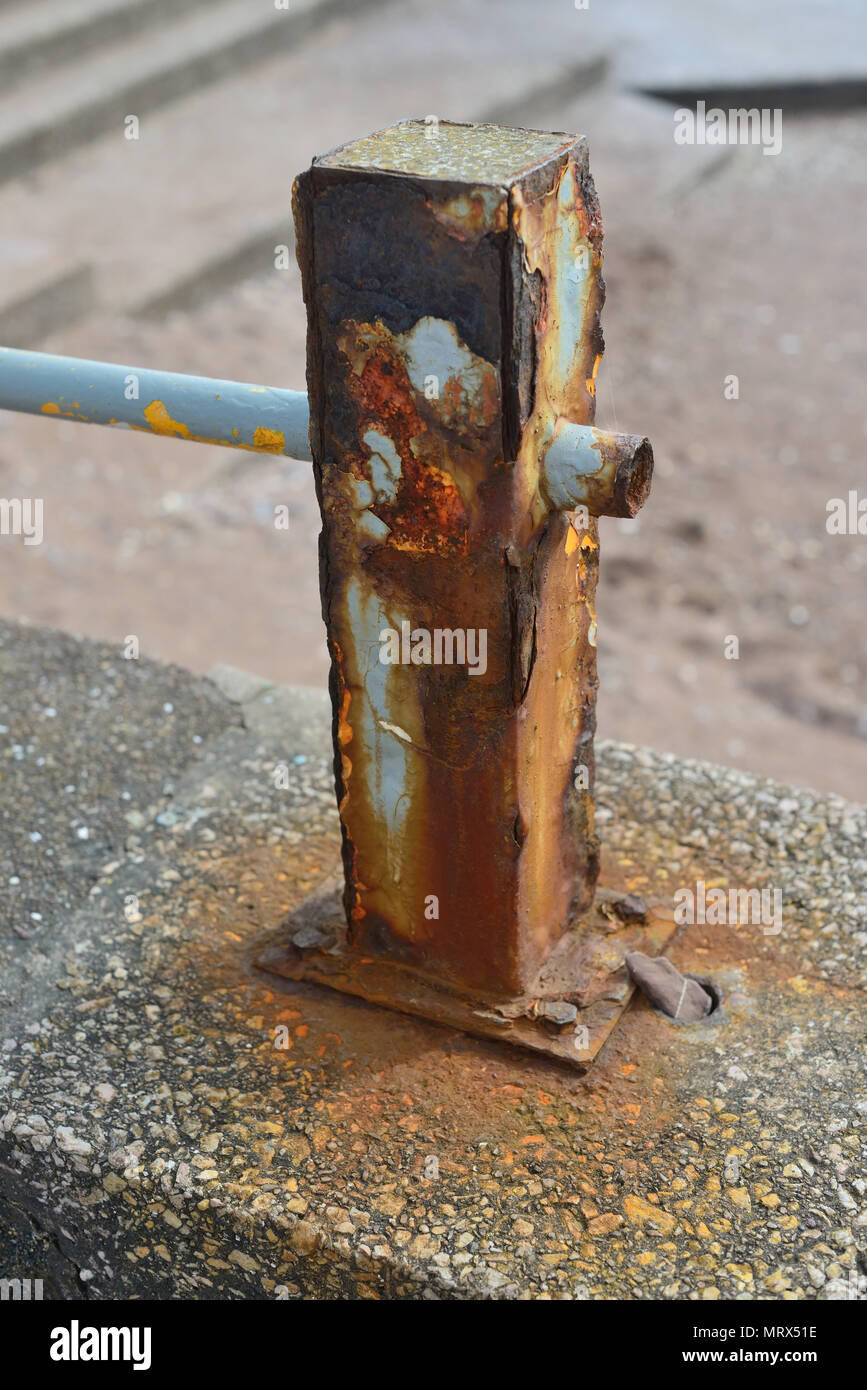 Seawall railing hi-res stock photography and images - Alamy