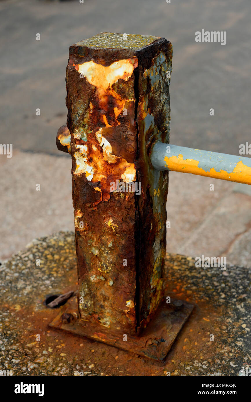 Seawall railing hi-res stock photography and images - Alamy