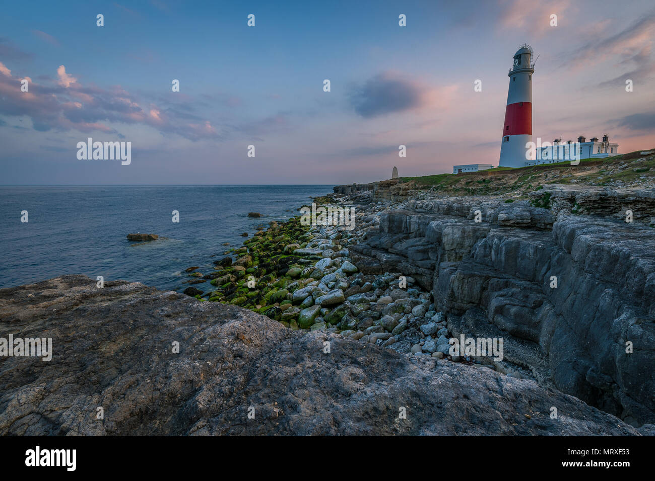 PORTLAND BILL LIGHTHOUSE AT SUNSET IN DORSET Stock Photo - Alamy