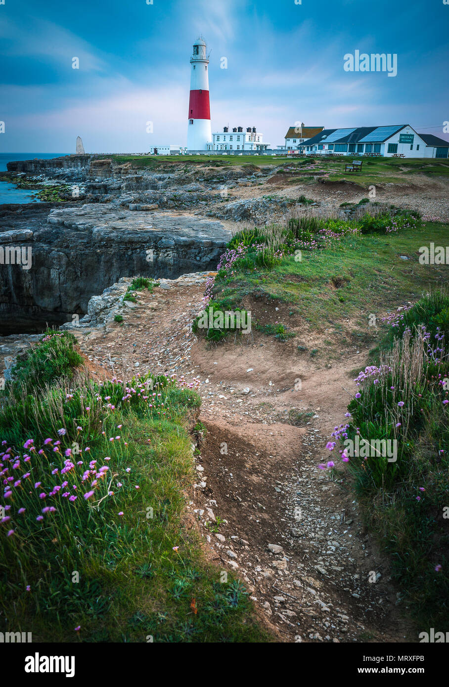 PORTLAND BILL LIGHTHOUSE AT SUNSET IN DORSET Stock Photo - Alamy