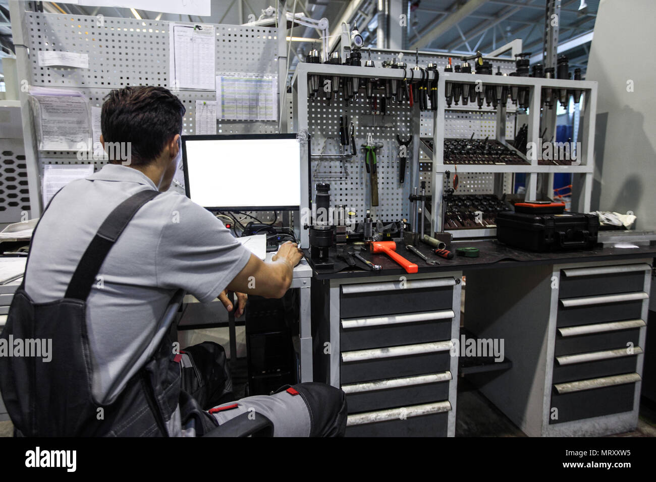 Factory tools hi-res stock photography and images - Alamy