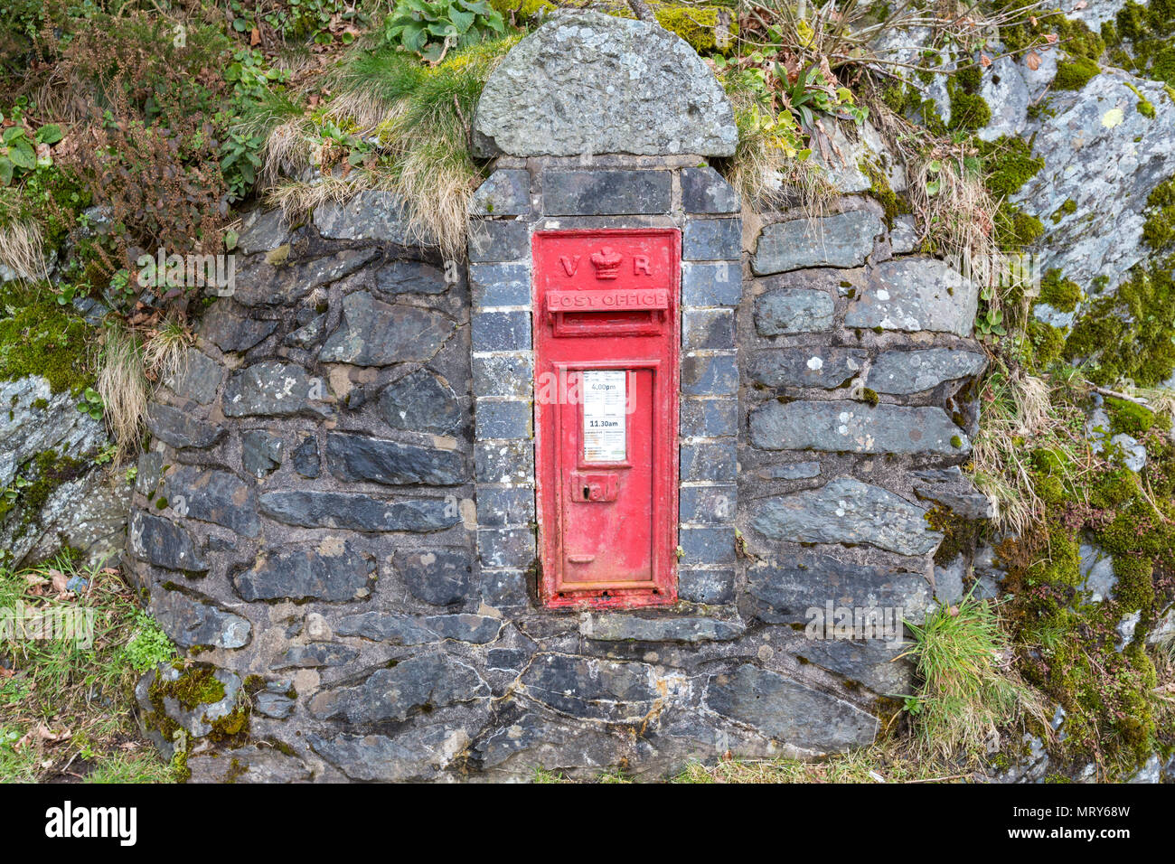 Royal locking post in a stone hi-res stock photography and images - Alamy