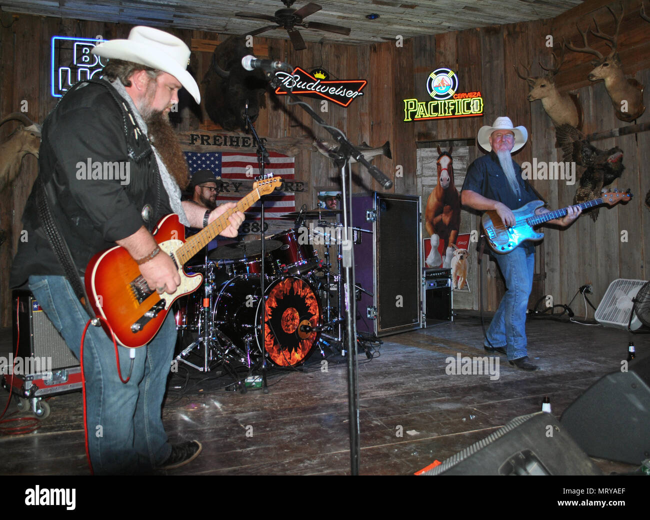 Country soul singer/songwriter Sundance Head performs at Freiheit ...