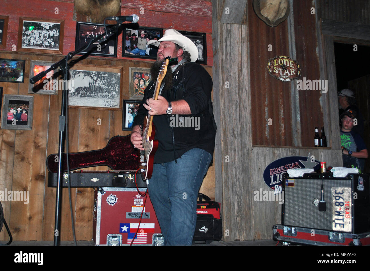 Country soul singer/songwriter Sundance Head performs at Freiheit ...