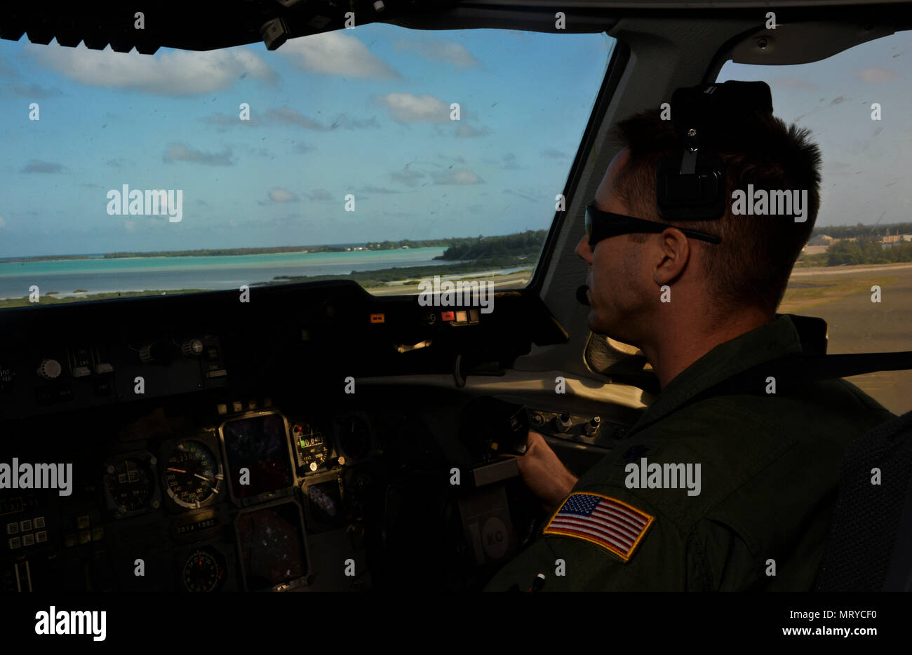U.S. Air Force Lt. Col. Stuart Welch, 9th Air Refueling Squadron ...