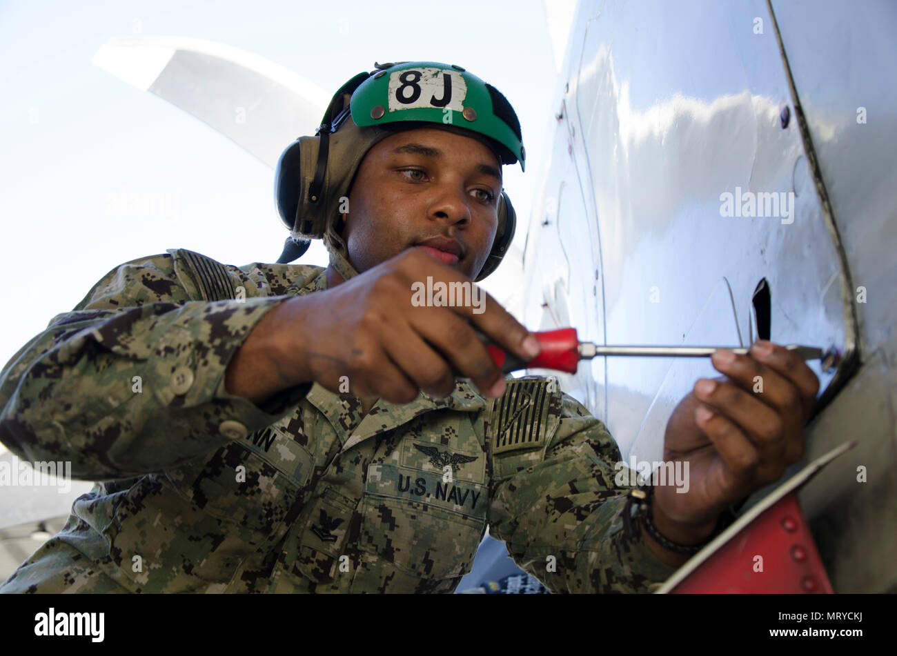 Daily turn around inspection hi-res stock photography and images - Alamy