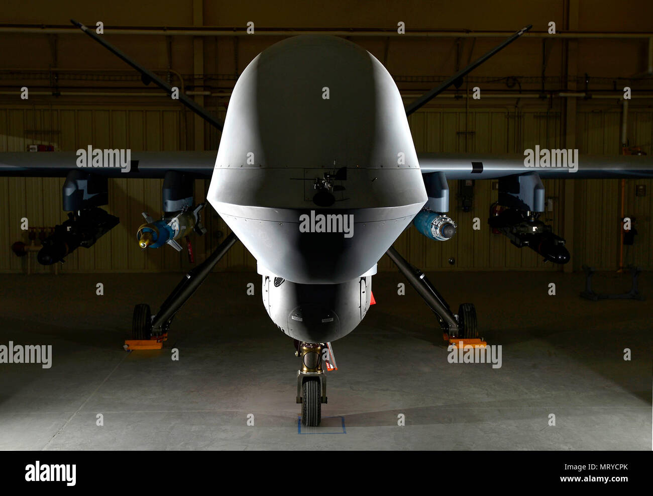 Hellfire missiles hi-res stock photography and images - Alamy