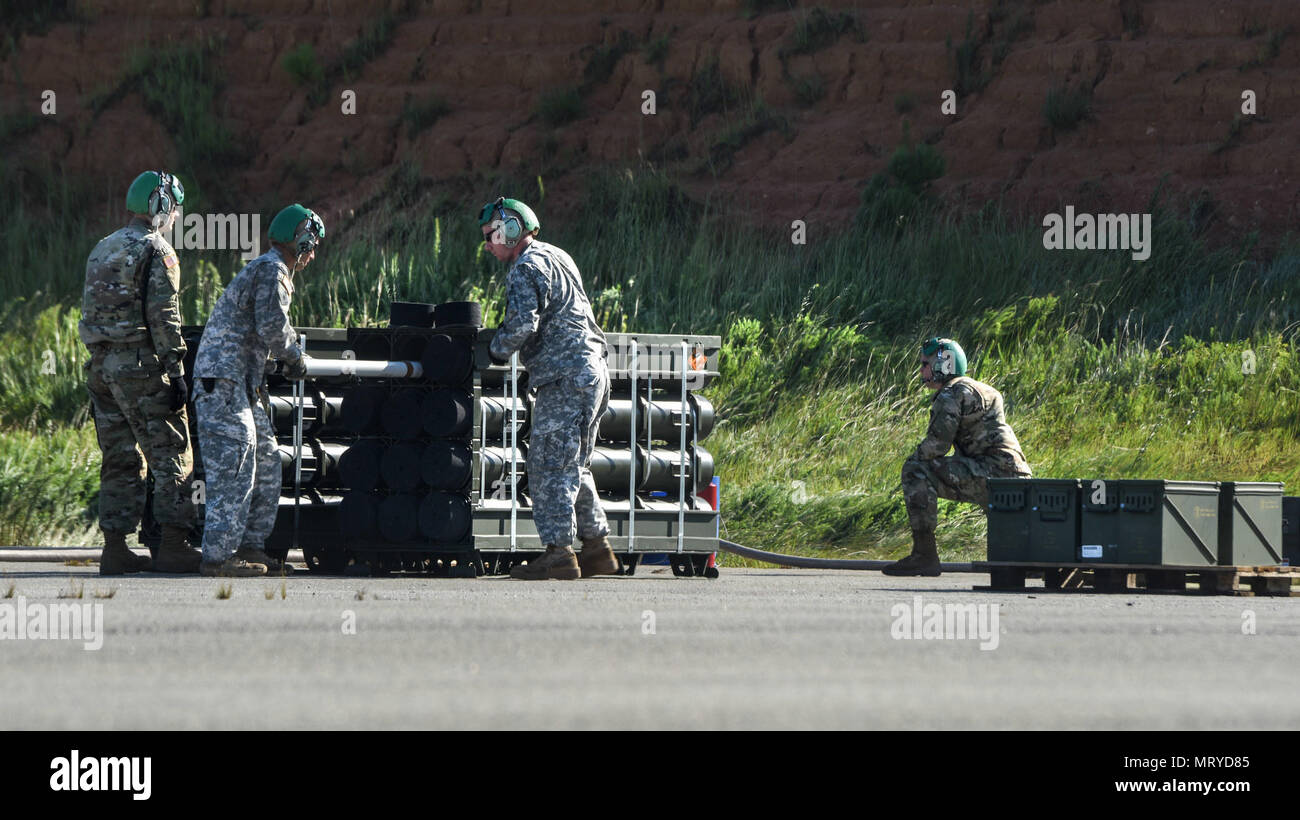 Soldiers with D Company, 1-151st Attack Reconnaissance Battalion, arm ...