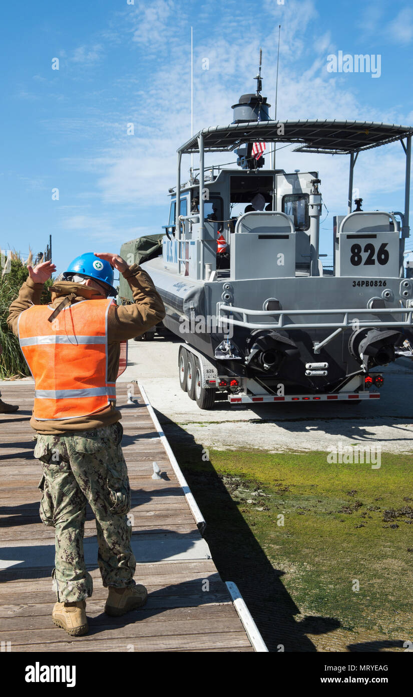 Navy cargo handling battalion nchb 14 hi-res stock photography and ...