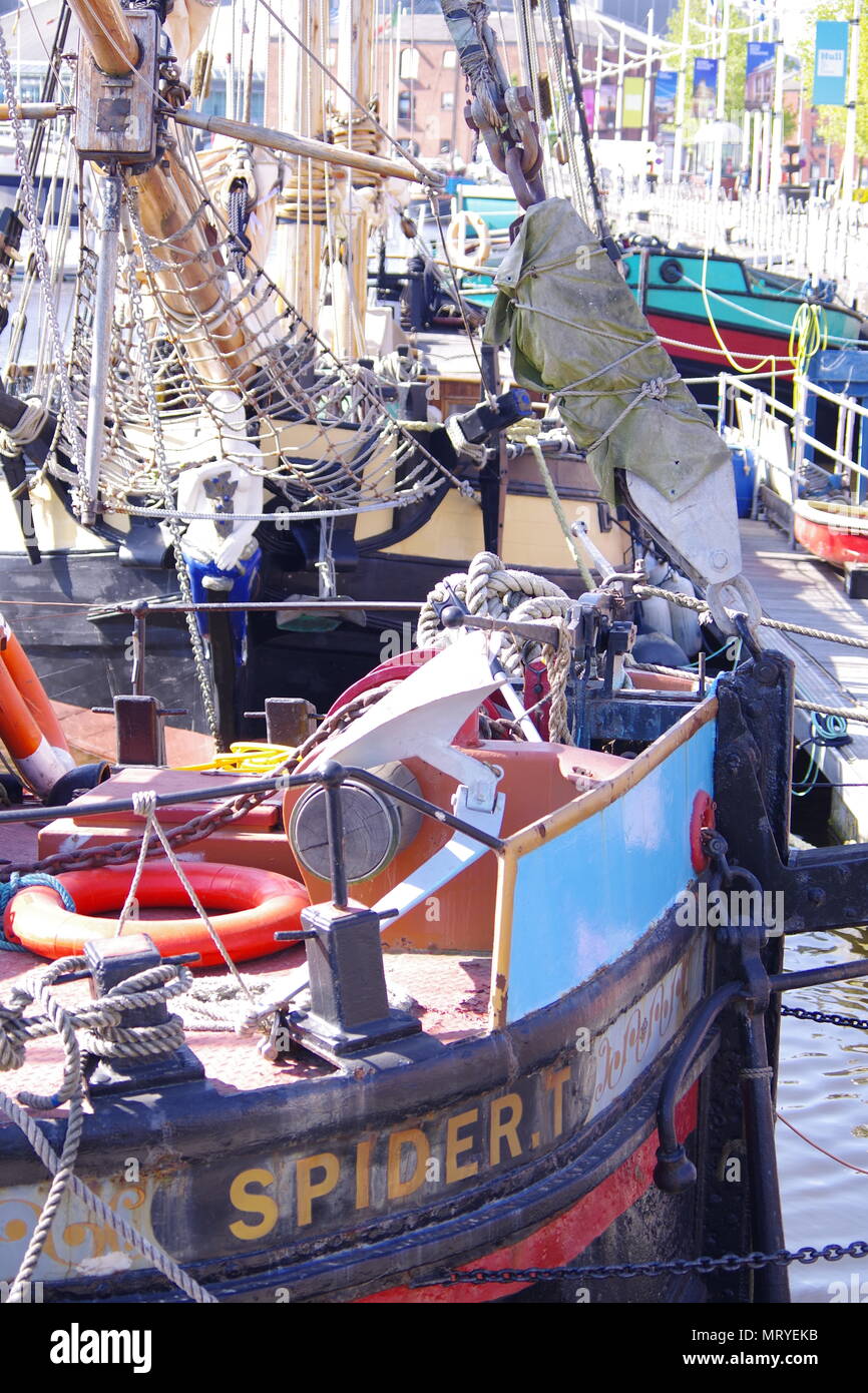 Barges Room 59, Spider T and Comrade with HMS Pickles in Hull Marina ...