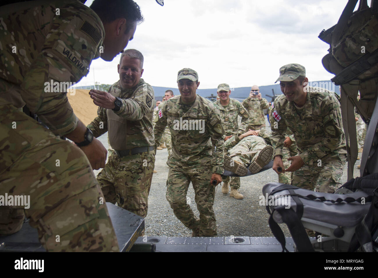 Field litter ambulance hi-res stock photography and images - Alamy